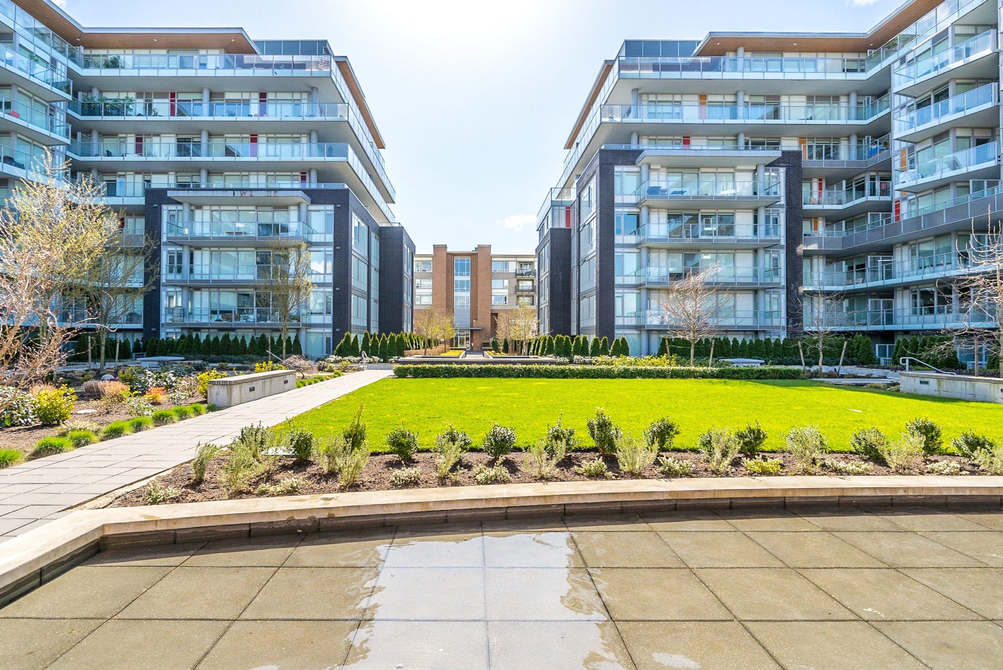 606 10780 No. 5 Road Richmond, Dahlia at The Gardens | Sam Li