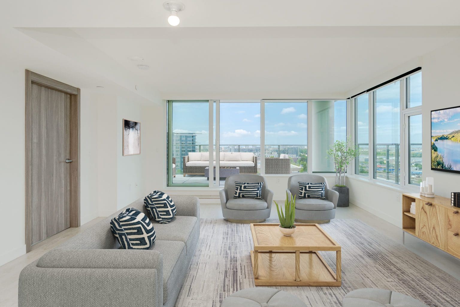 Concord Galleria, 1205 8555 Capstan Way, Richmond | Sam Li