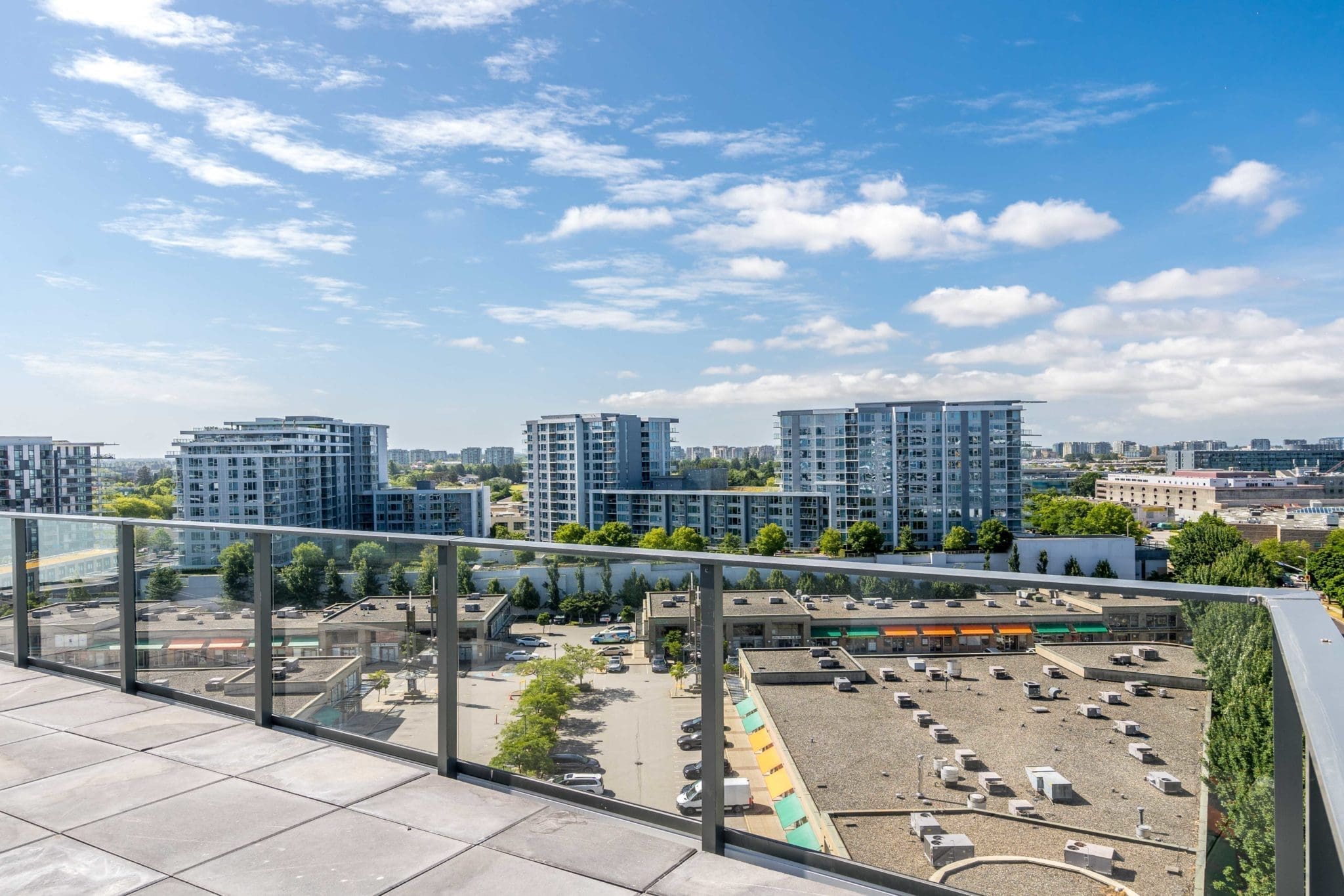 Concord Galleria, 1205 8555 Capstan Way, Richmond | Sam Li